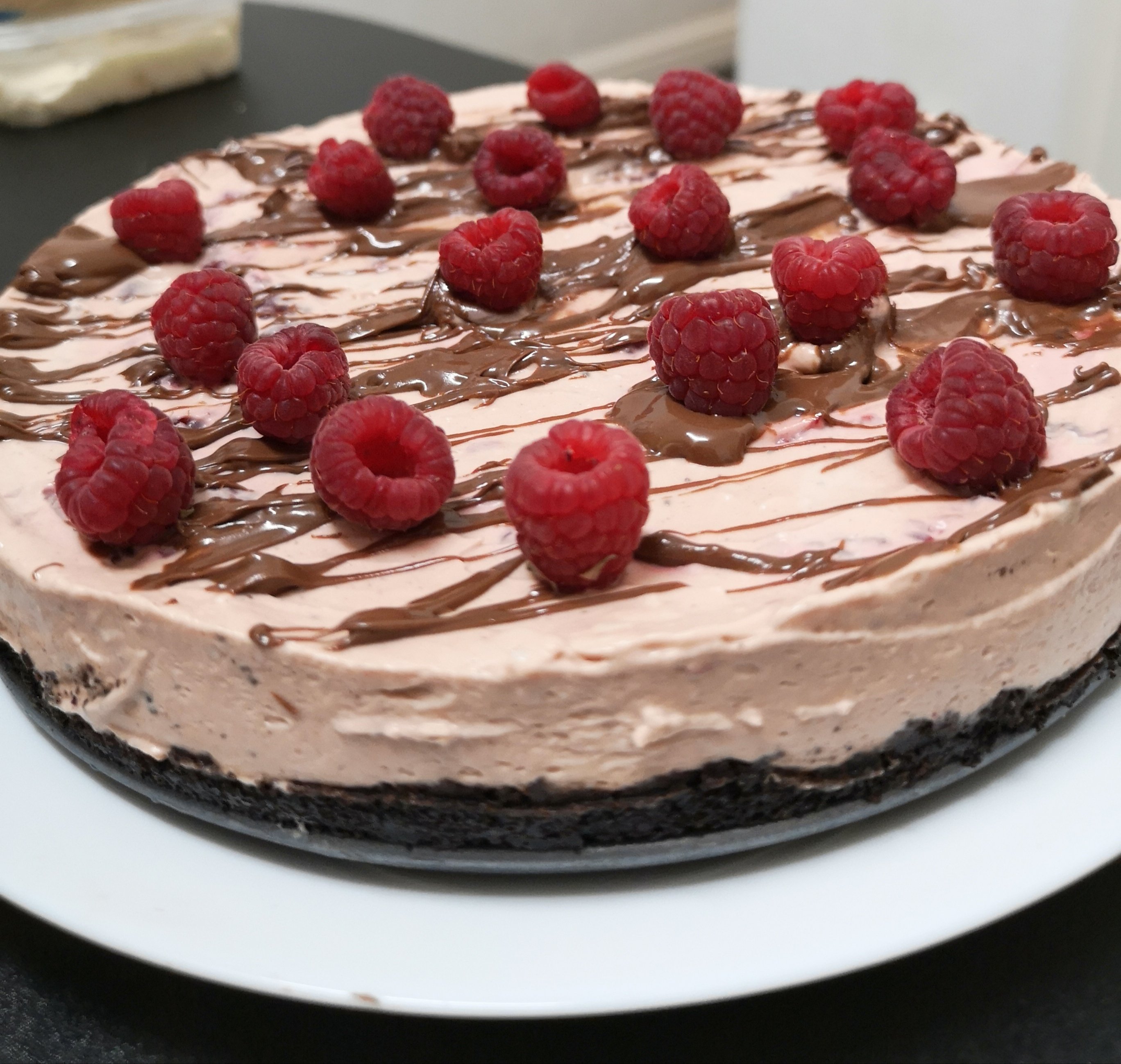 Raspberry and Chocolate Cheesecake | The Foodies Blog